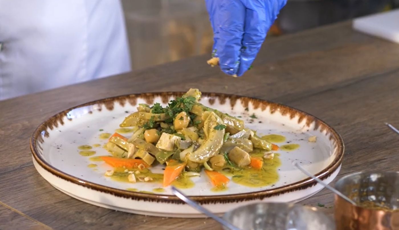 Ποια ελληνική σαλάτα βρίσκεται στα 10 χειρότερα πιάτα του κόσμου; | The ...